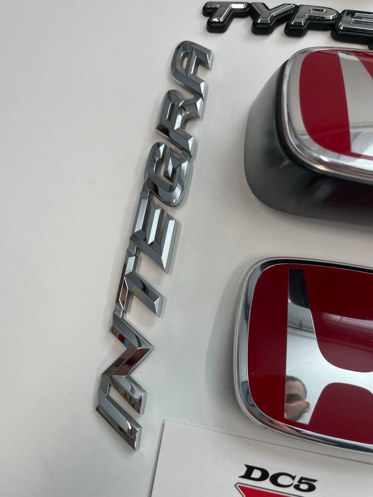 2005/06 Honda Integra Type R Emblem Kit - USED – DC5R Parts LLC